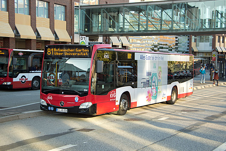 6 Busfotos aus Kiel - >>> Regensburger Busse