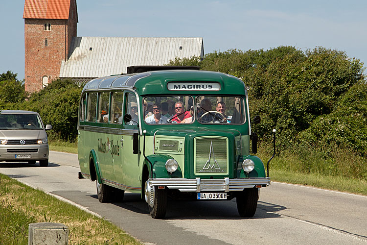 Sylt: Die SVG tauscht einen ihrer beiden Oldtimerbus aus (2 Fotos ...
