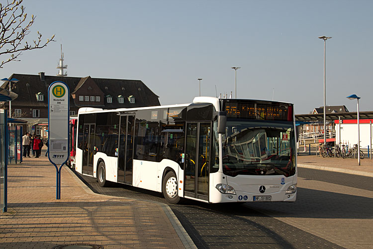 SVG Sylt. Der erste der beiden neuen Busse stand heute Abend auf dem ...